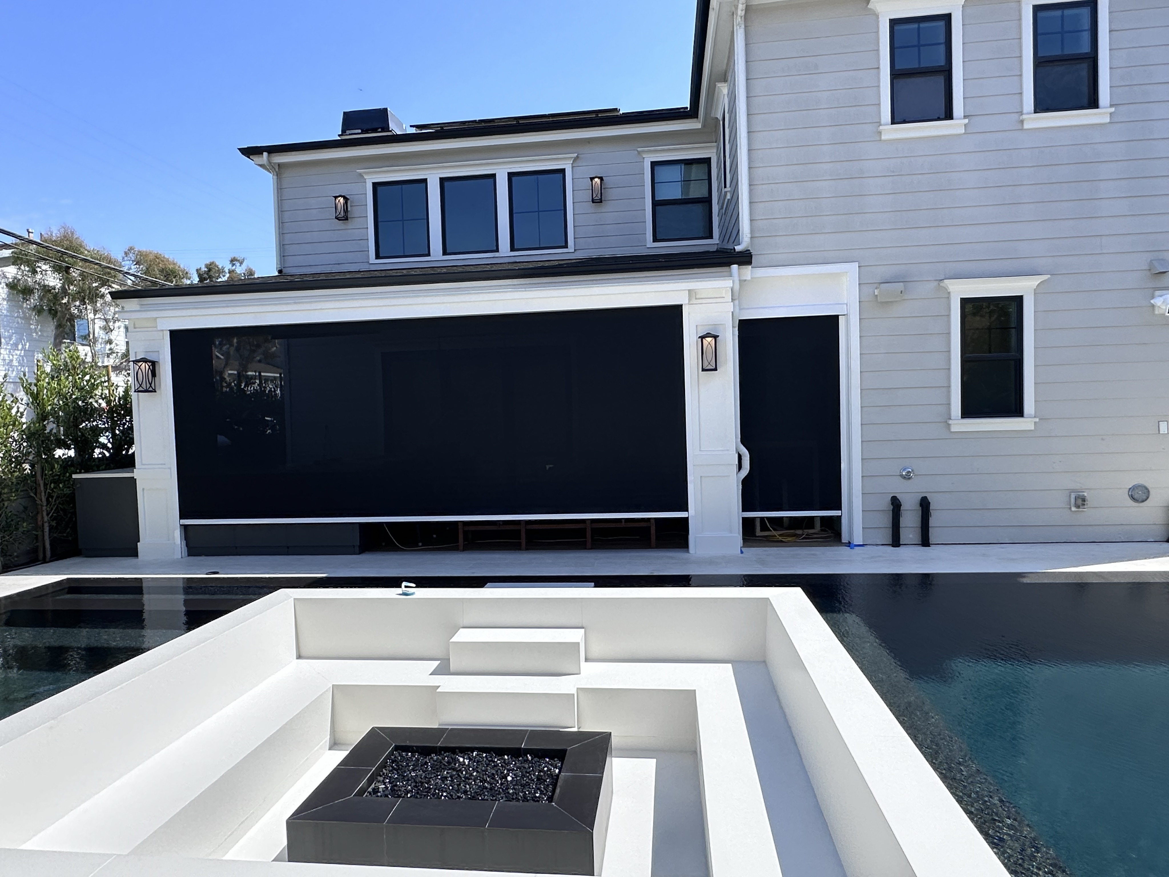 California Room Motorized Power Screens | Orange County Home ...