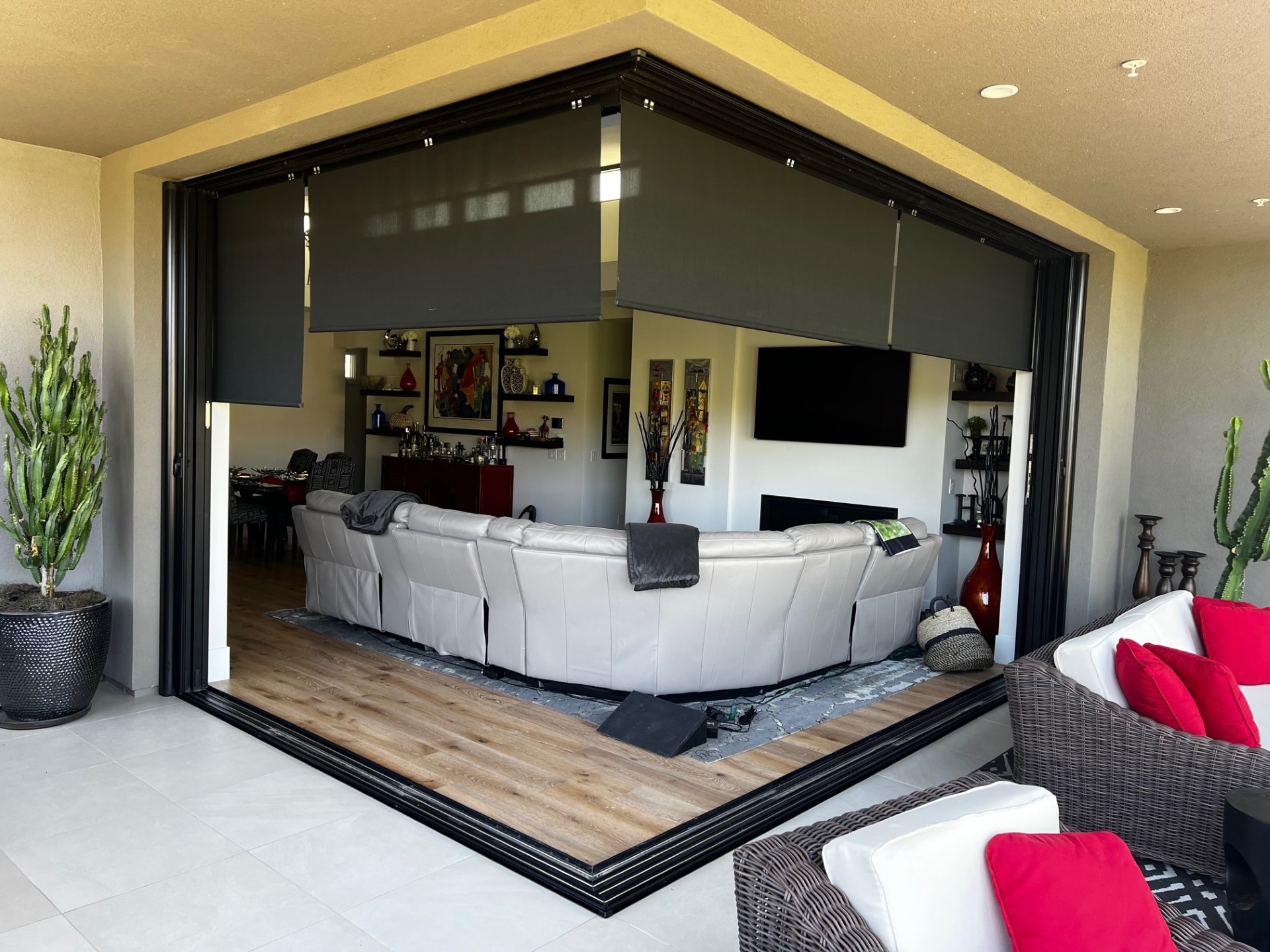 Corner Double Door VistaView Screens | Classic Improvement Products